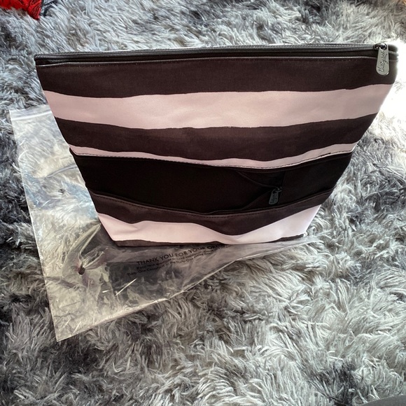 thirty-one | Bags | Thirtyone Size Up Expandable Pouch | Poshmark
